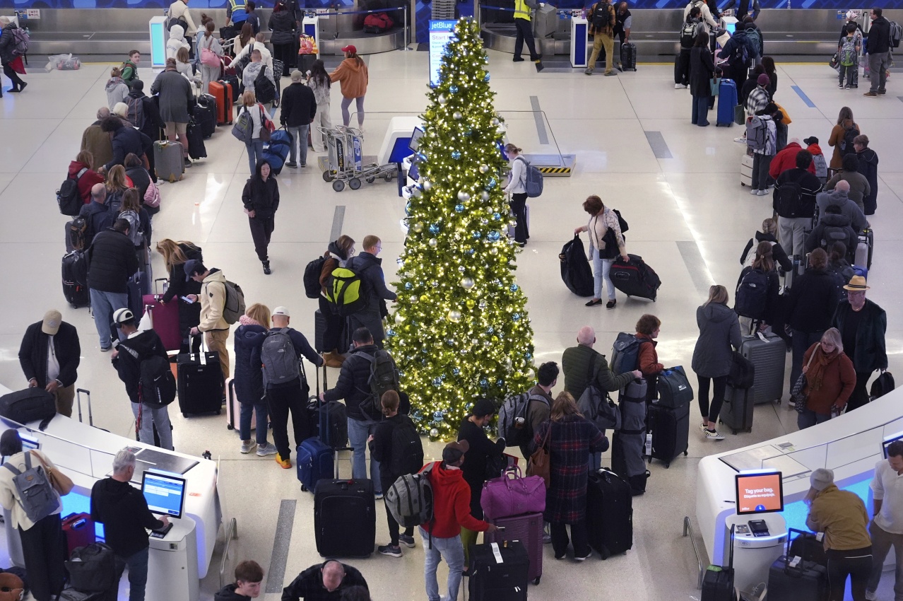 What a government shutdown could mean for your holiday travel plans