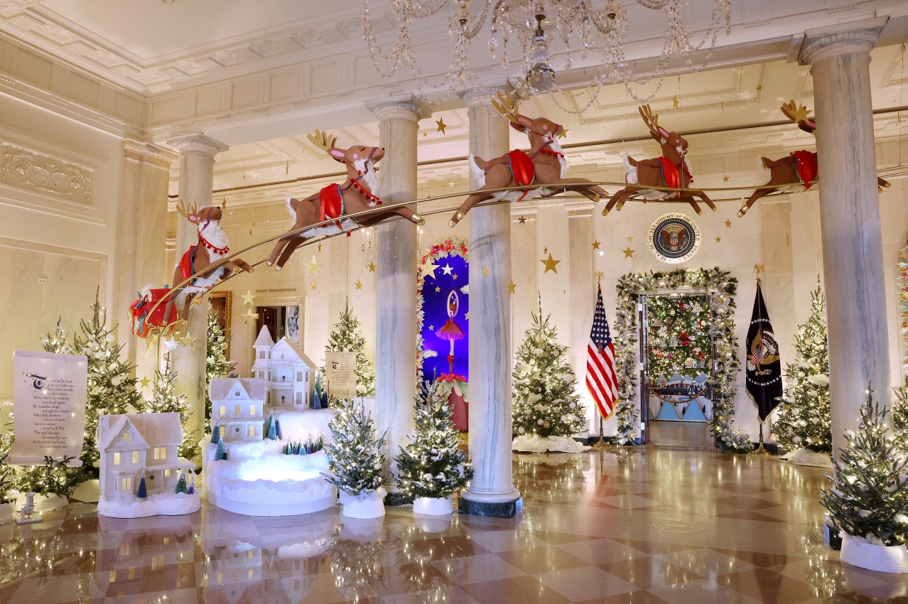 First lady Jill Biden unveils this year's White House Christmas decorations First lady Jill Biden unveils this year's White House Christmas decorations